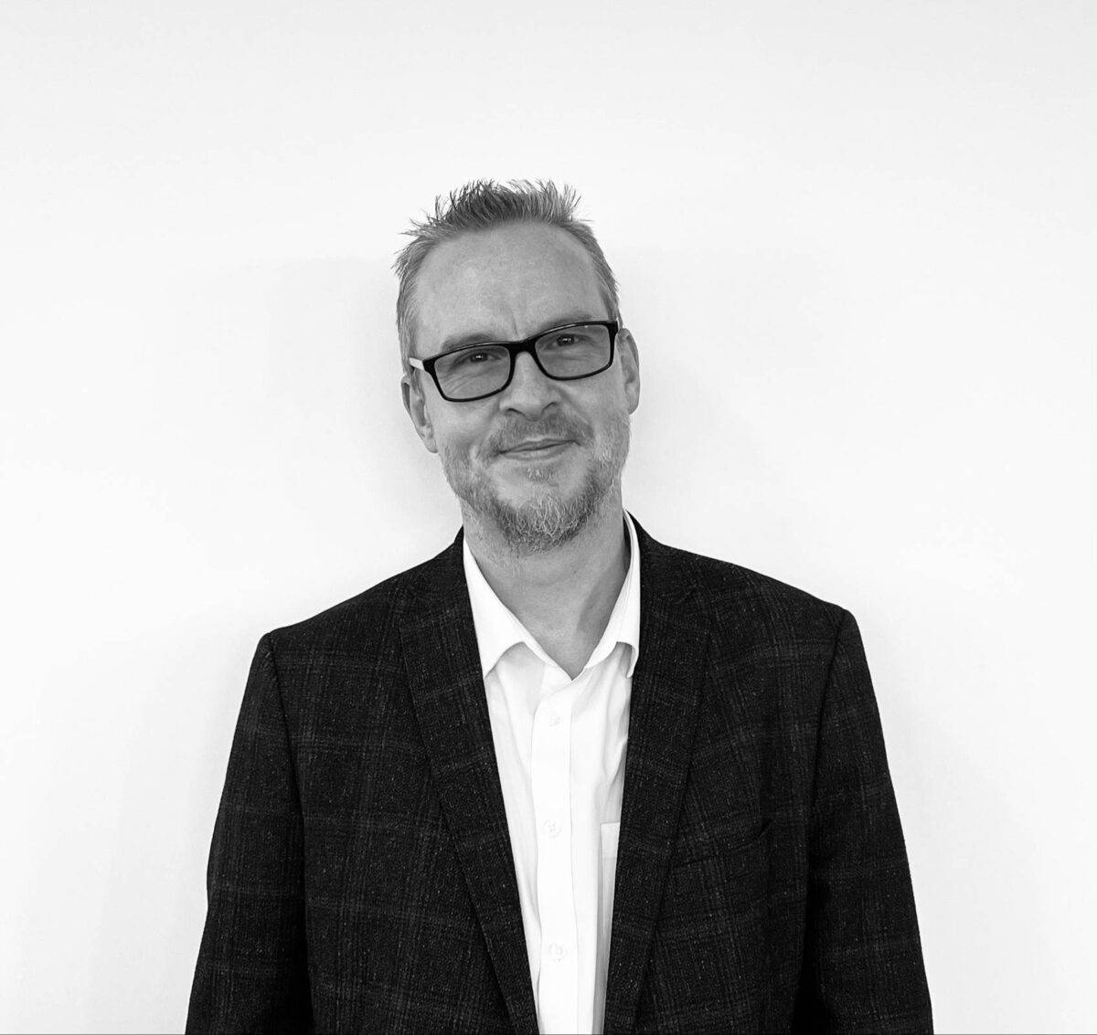 What does it take to be a successful project manager at Hitachi ...